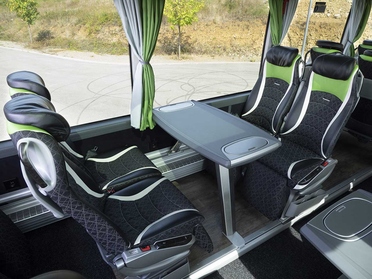 Autocar « La Panthère » - Gaiffier - Autocars de Prestige en France